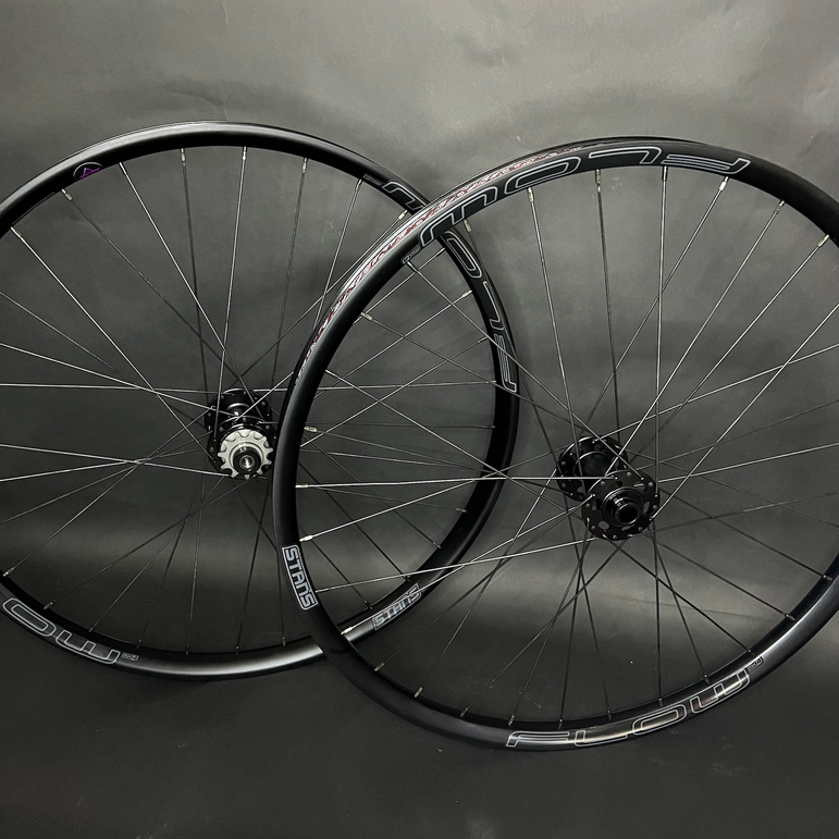 2025 DJ wheels, Notubes Flow mk4 with Spank hubs