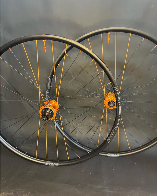 I9 Hydra Orange Hubset with FLOW EX3 29" Tough Rims, Enduro/Dh/Ebike r