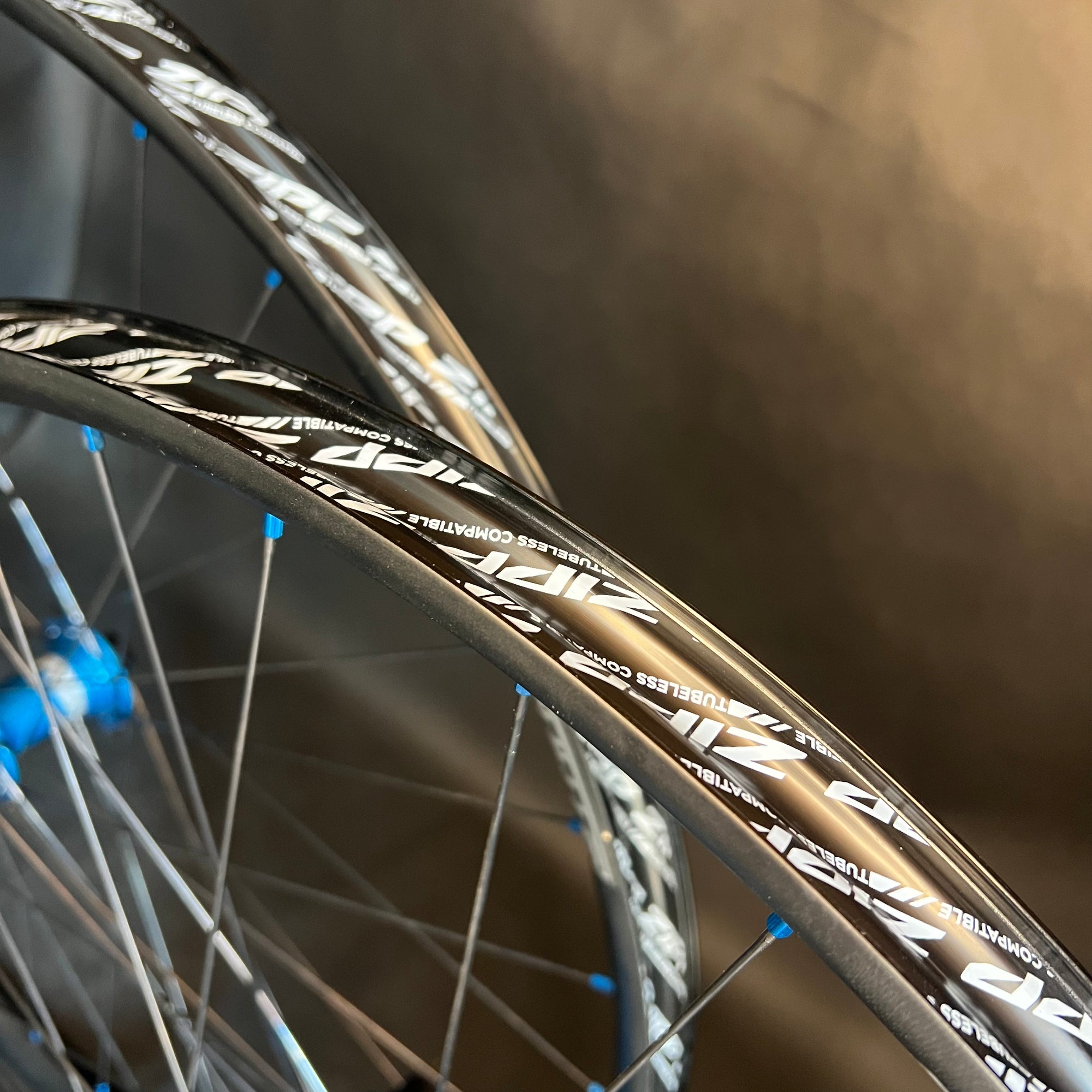 SALE Gravel and CX HOPE RS4 hubs + Stans Crest MK4 rims