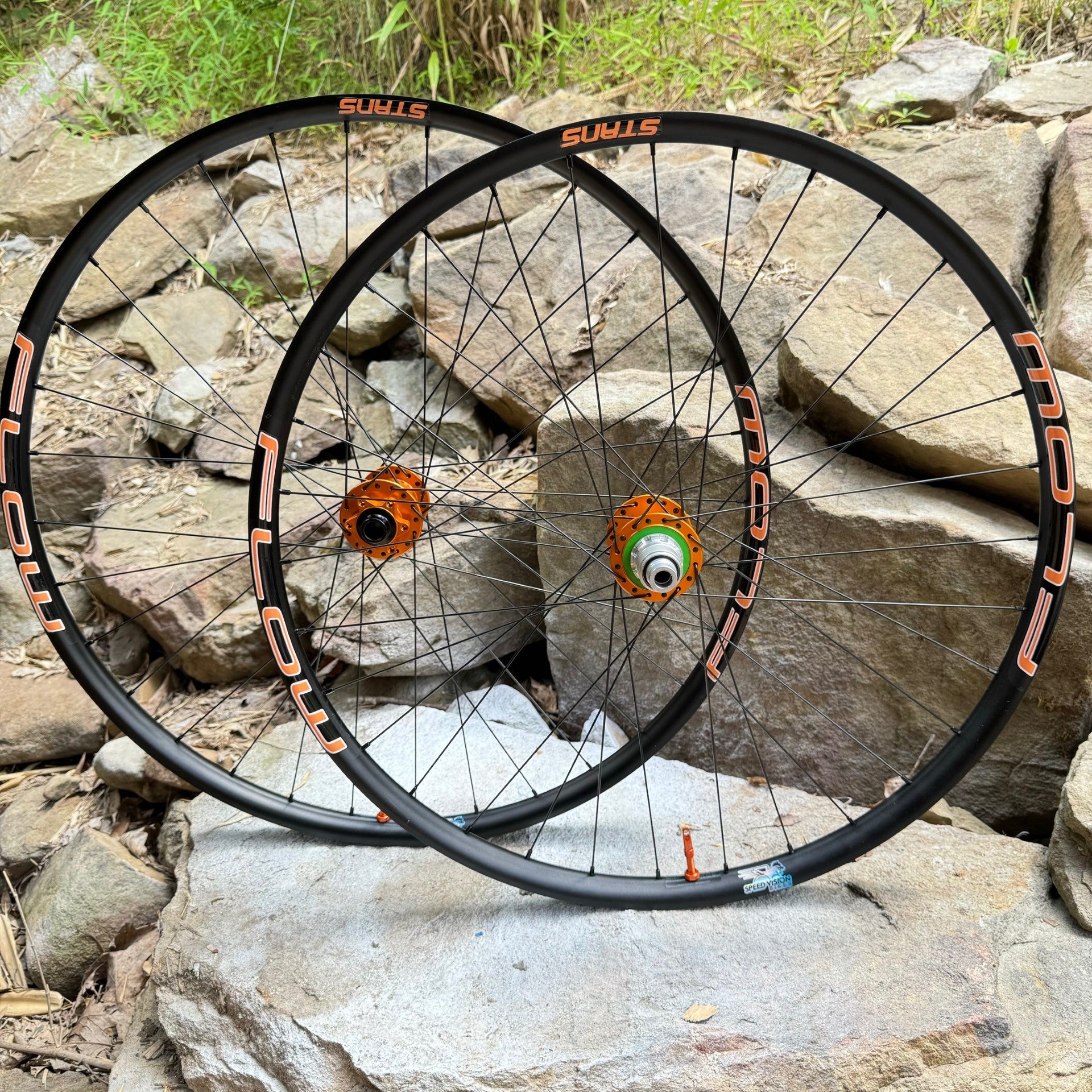 Hope Pro 5 Enduro wheelset with Flow EX3 rims