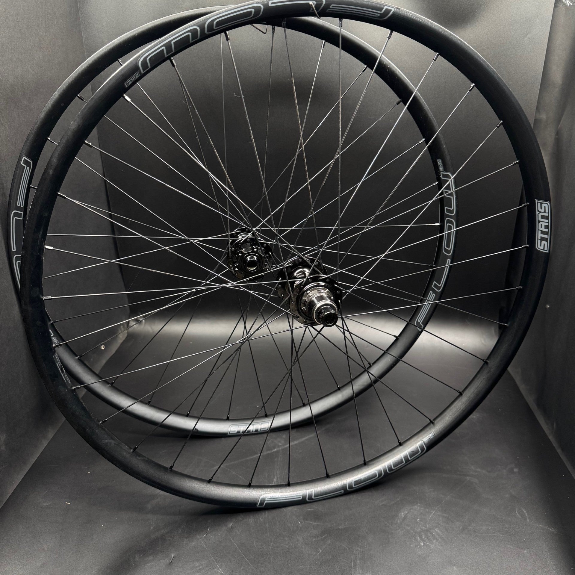 Custom All MTN Flow Mk4 rims with Sun SRC hubs